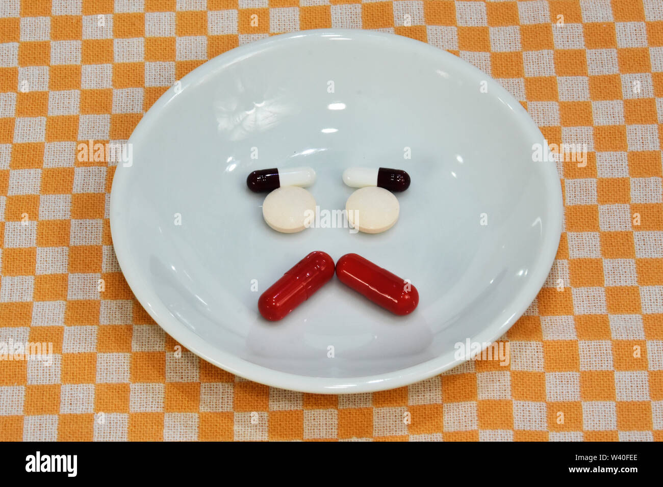 Sad face expression hi-res stock photography and images - Alamy