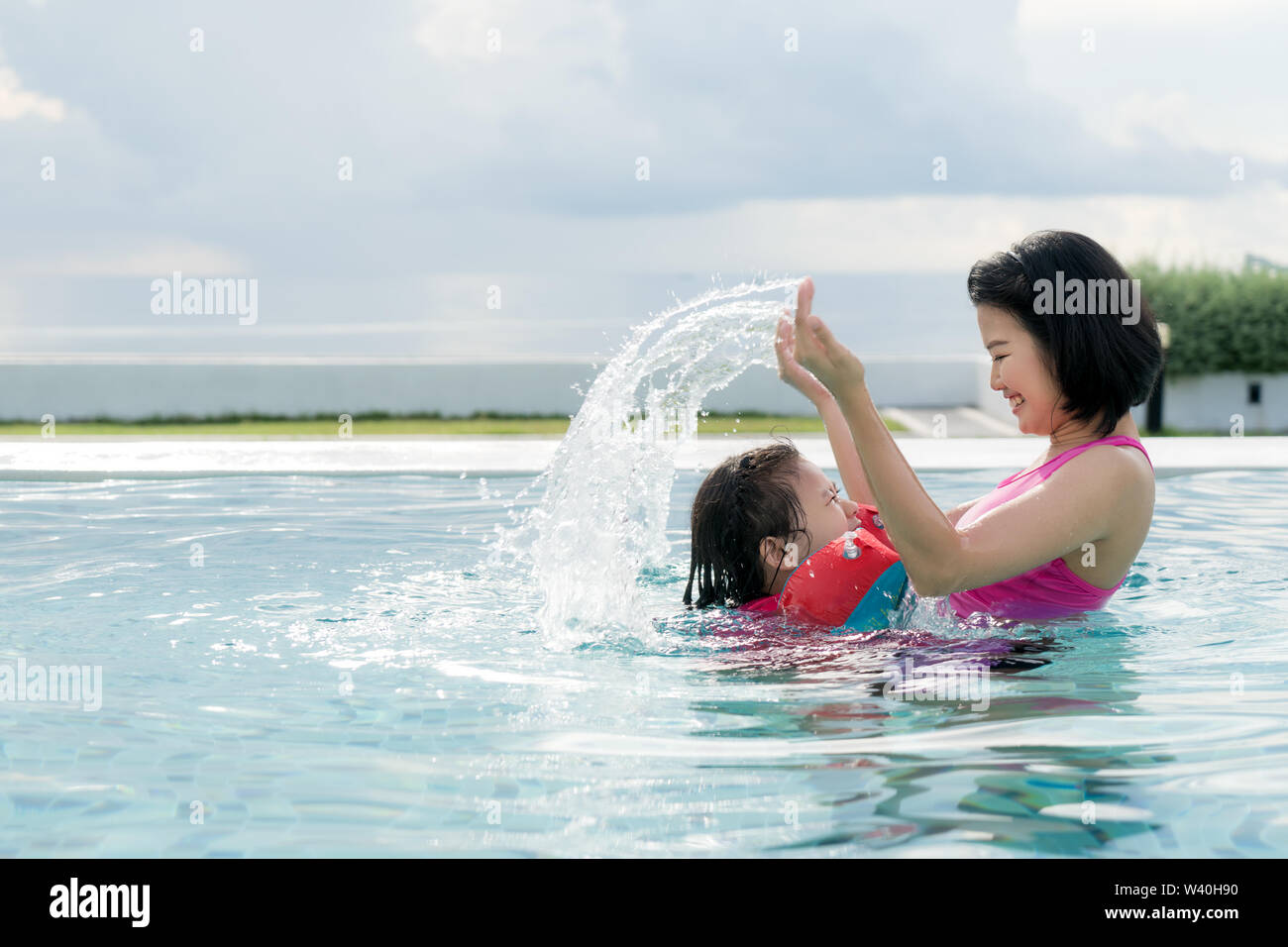 Family sea swim hi-res stock photography and images - Alamy