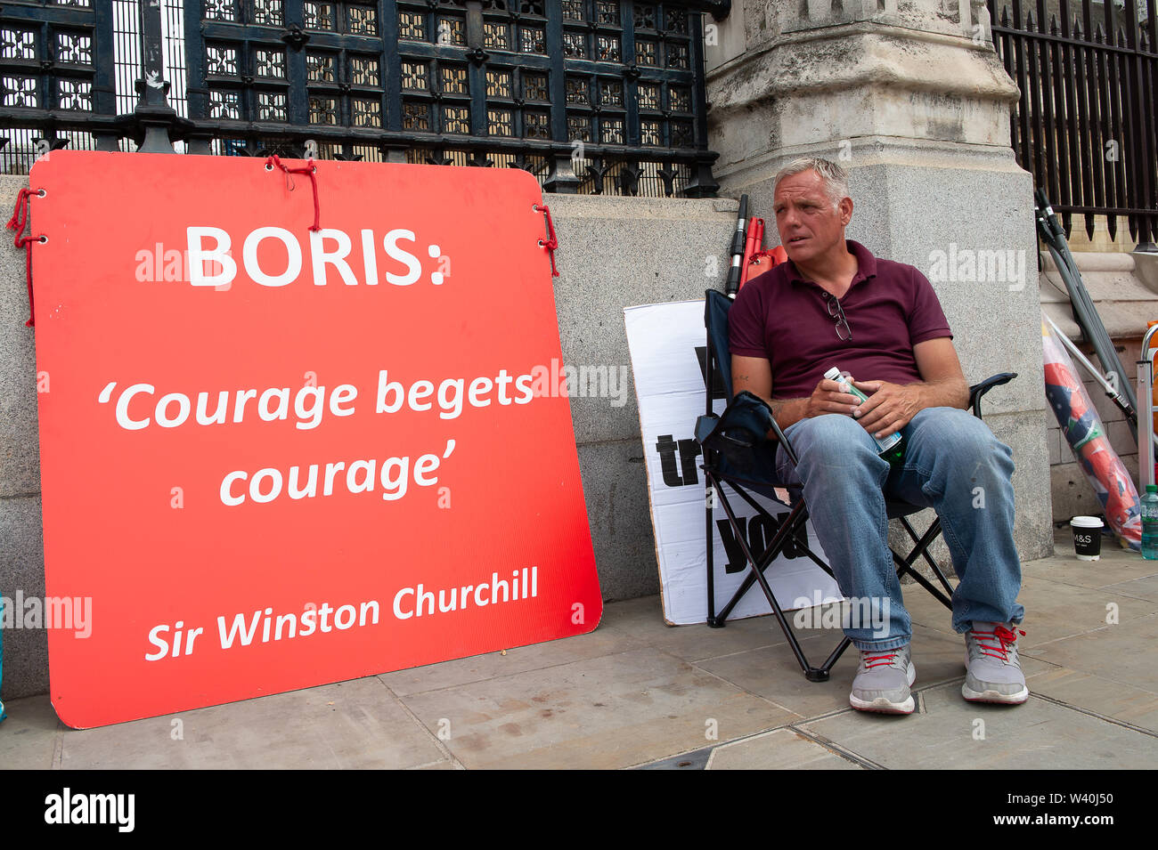 Brexit Leave Campaign signs, Westminster, London, UK. 17th July, 2019 ...