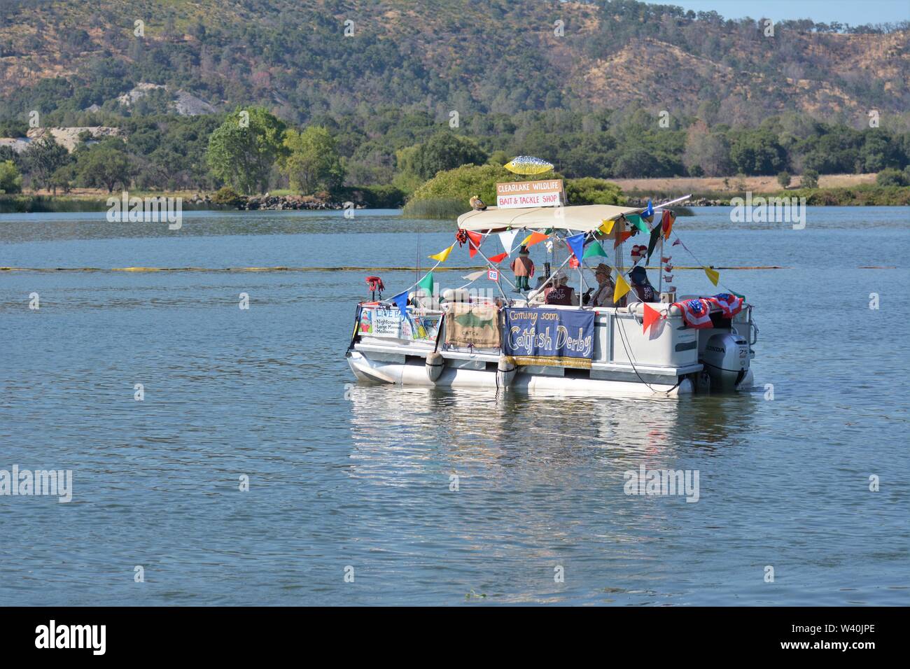 People celebrating on real party boats on July 4 in California clear ...