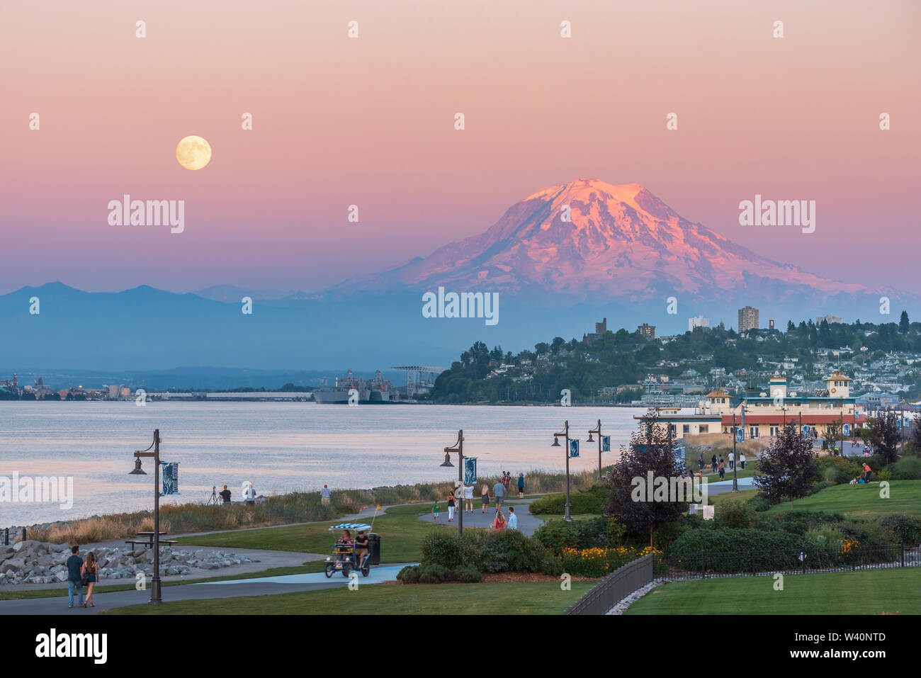 Mt Rainier Hovers Over Downtown Tacoma and Commencement Bay as Seen ...