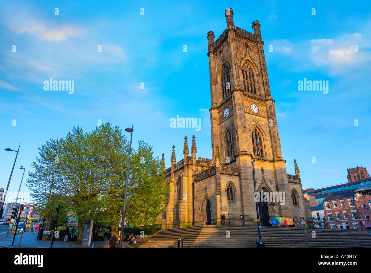 St lukes church liverpool anglican hi-res stock photography and images ...