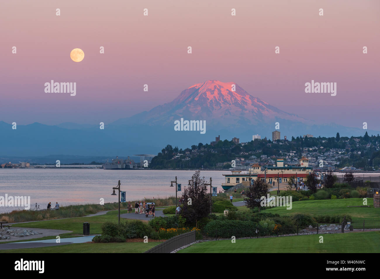 Mt Rainier Hovers Over Downtown Tacoma and Commencement Bay as Seen ...