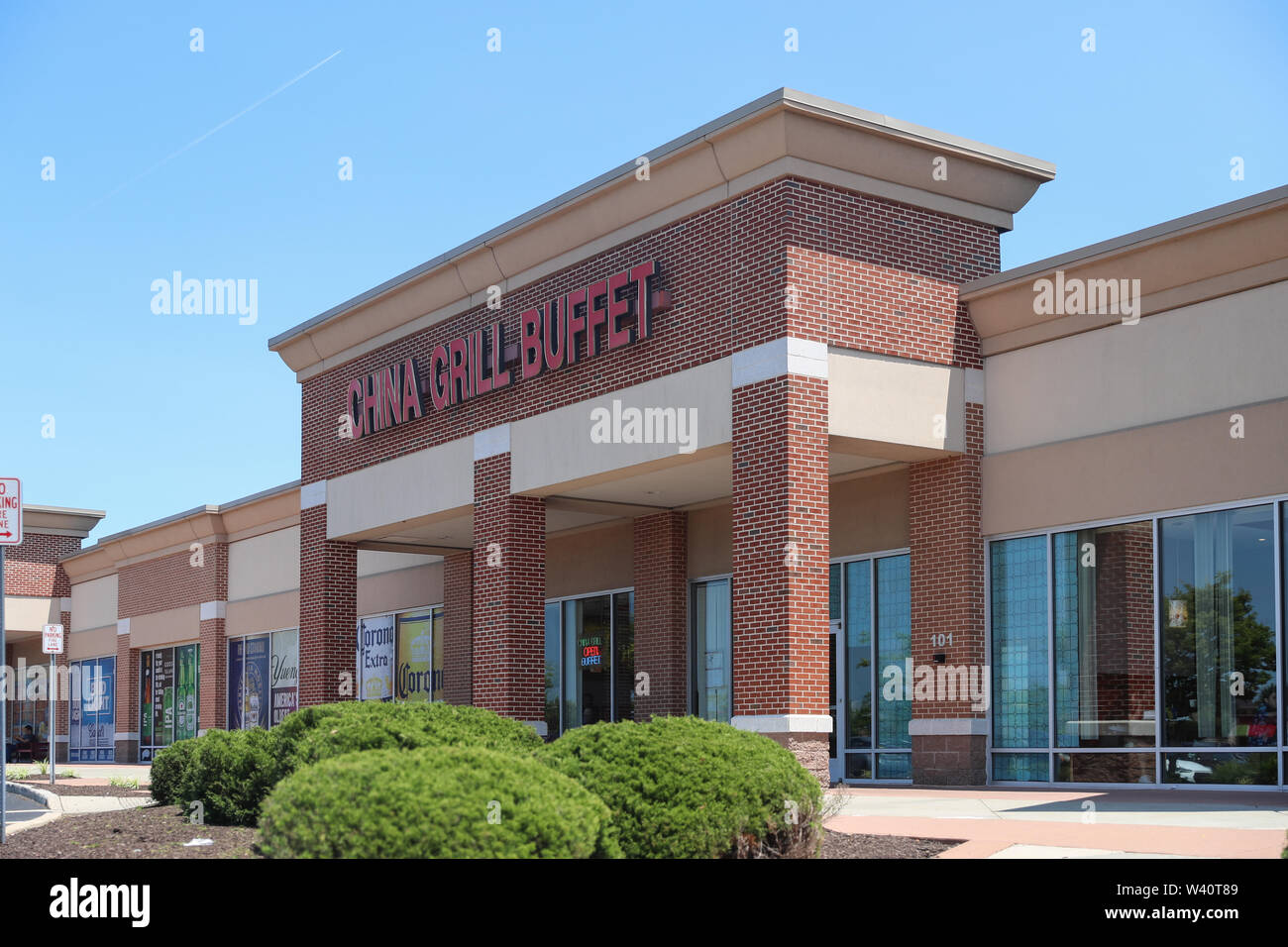 Front entrance family restaurant hi-res stock photography and images ...