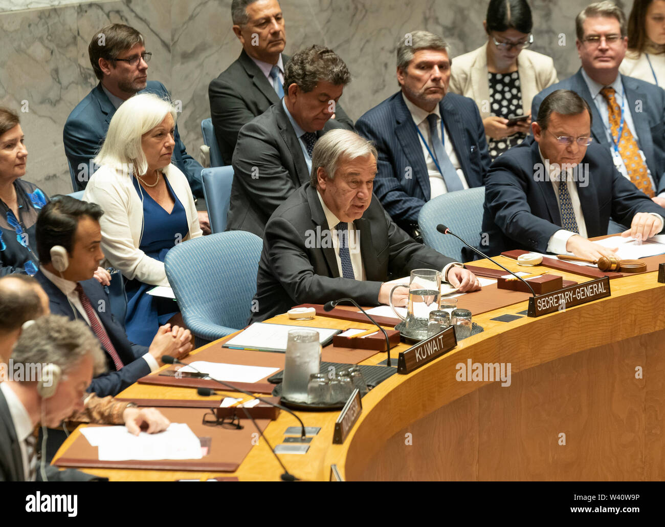 Peacebuilding hi-res stock photography and images - Alamy