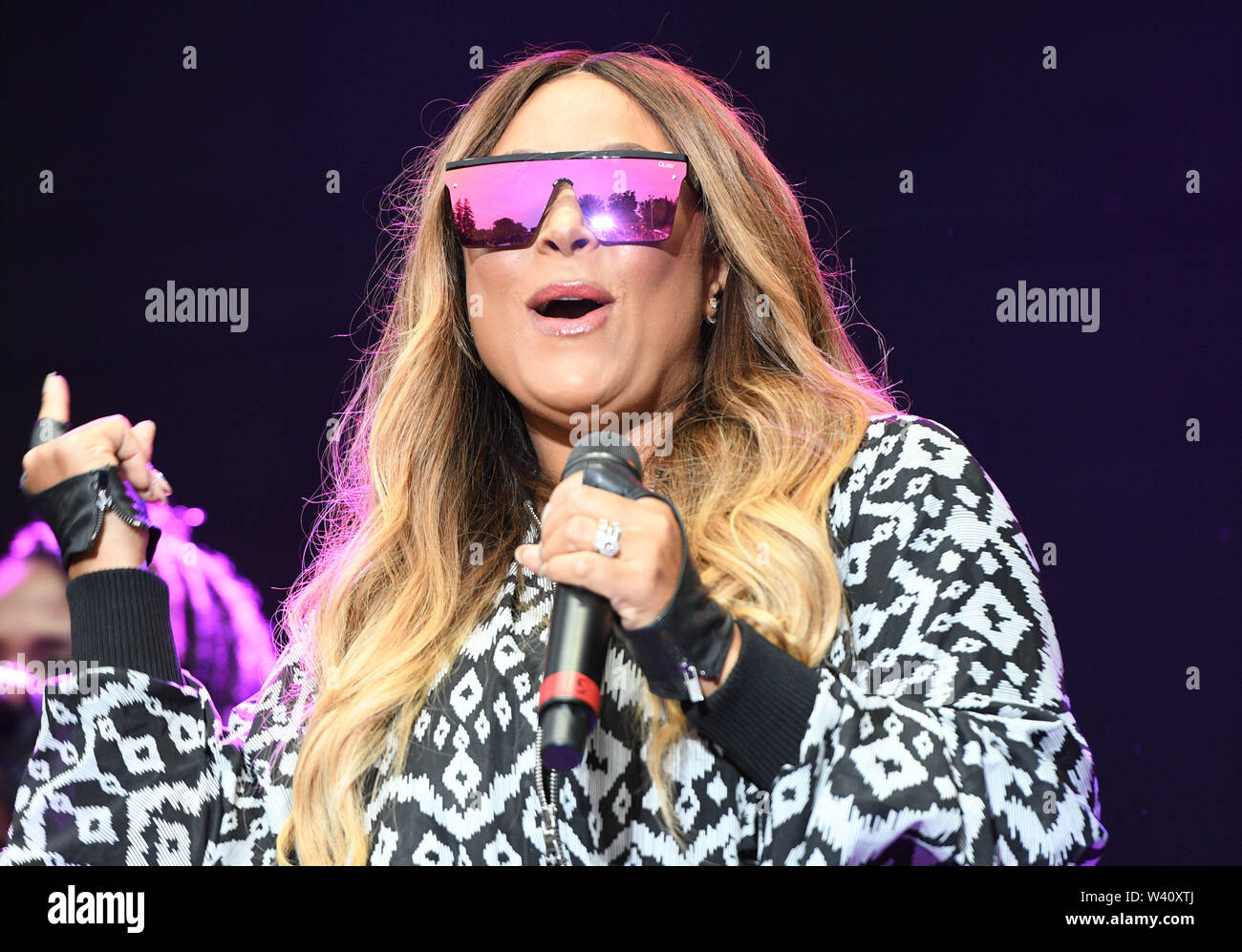 Tamia hi-res stock photography and images - Alamy