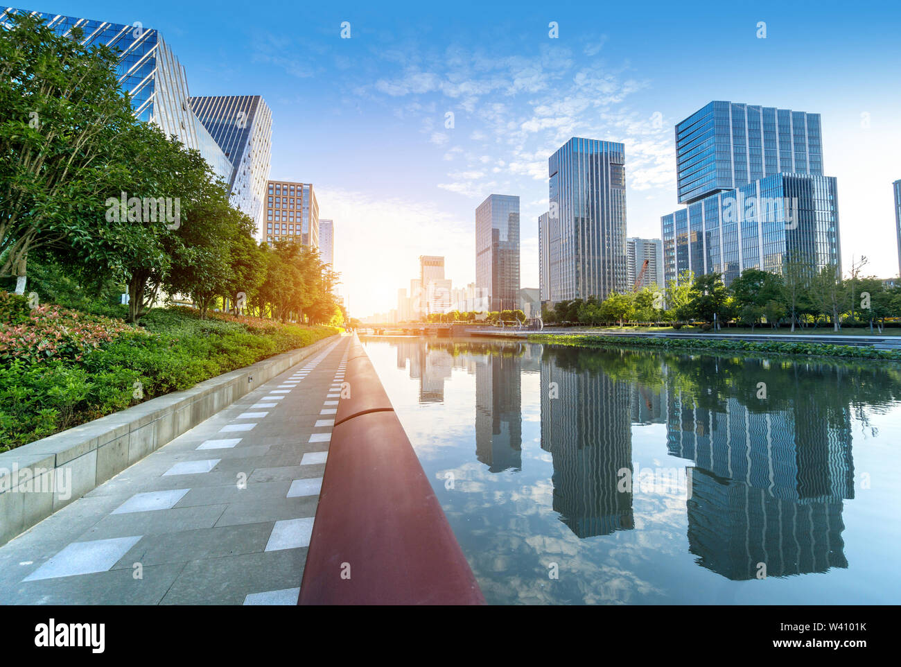Outdoor tourism high rise day tour hi-res stock photography and images ...