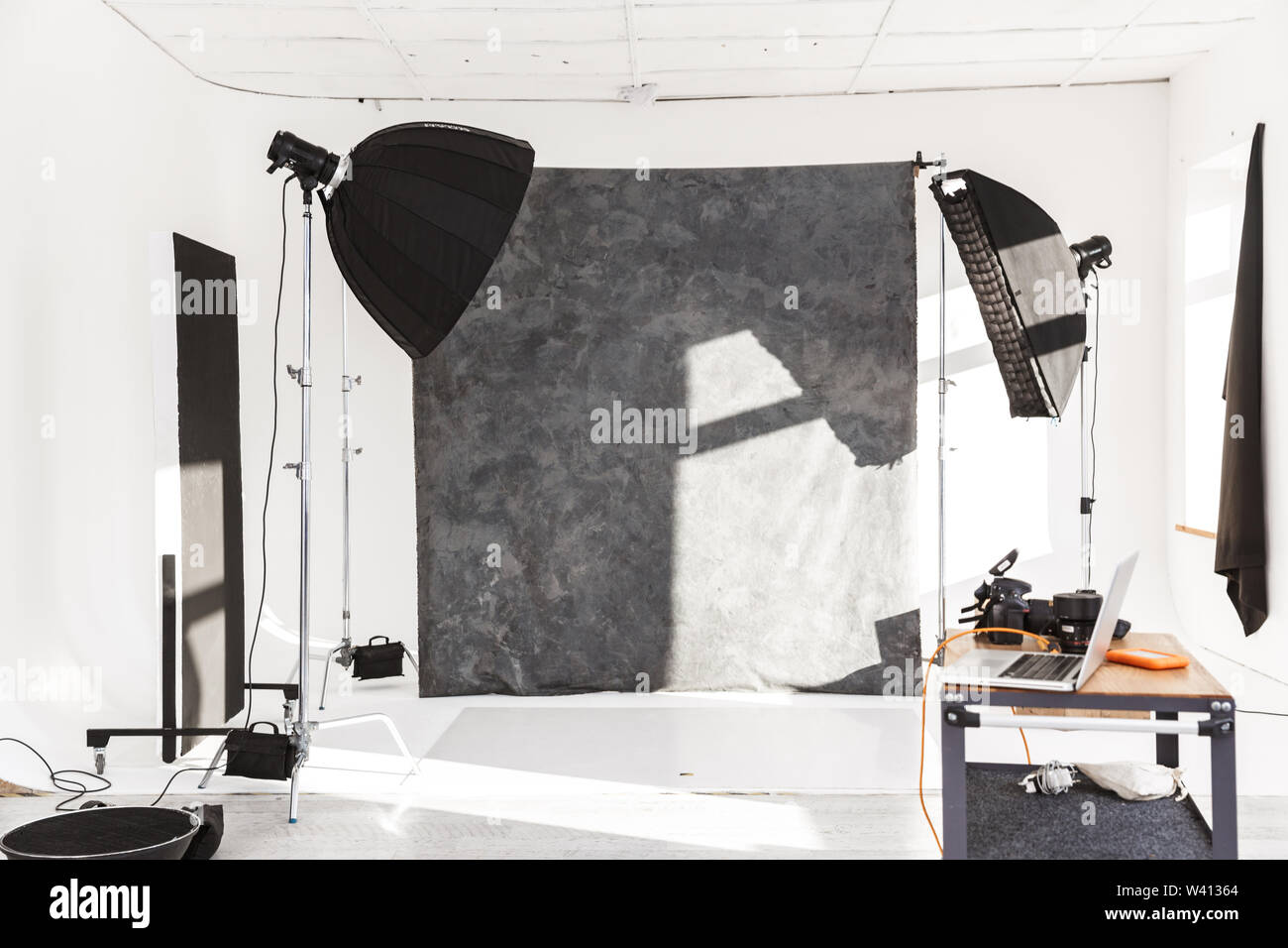 Image of an empty location backstage shooting in studio Stock Photo - Alamy