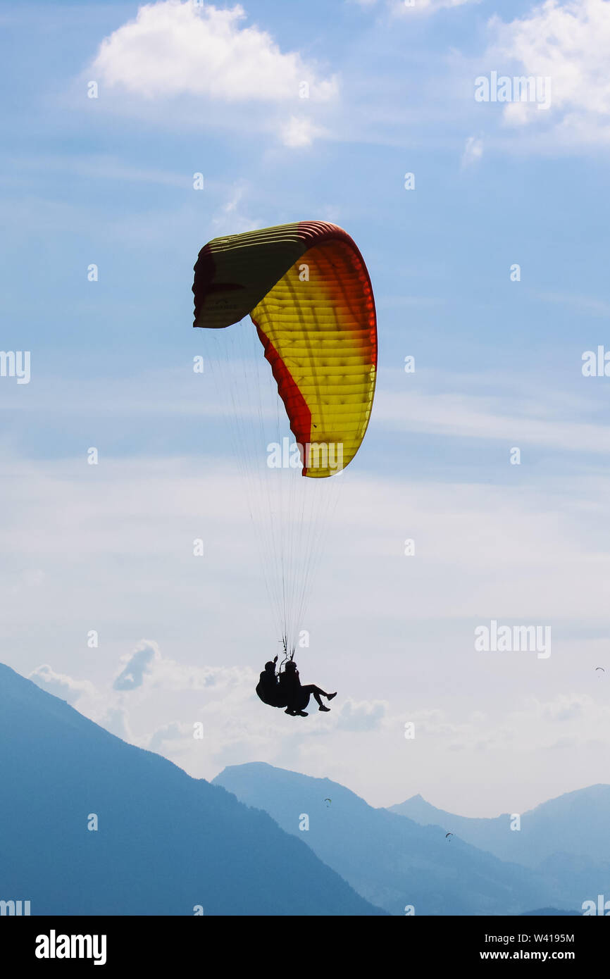 Paragliding in interlaken switzerland hi-res stock photography and ...