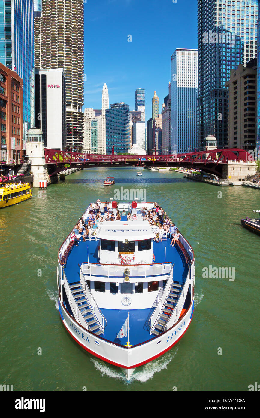 Ferry for tourists hi-res stock photography and images - Alamy