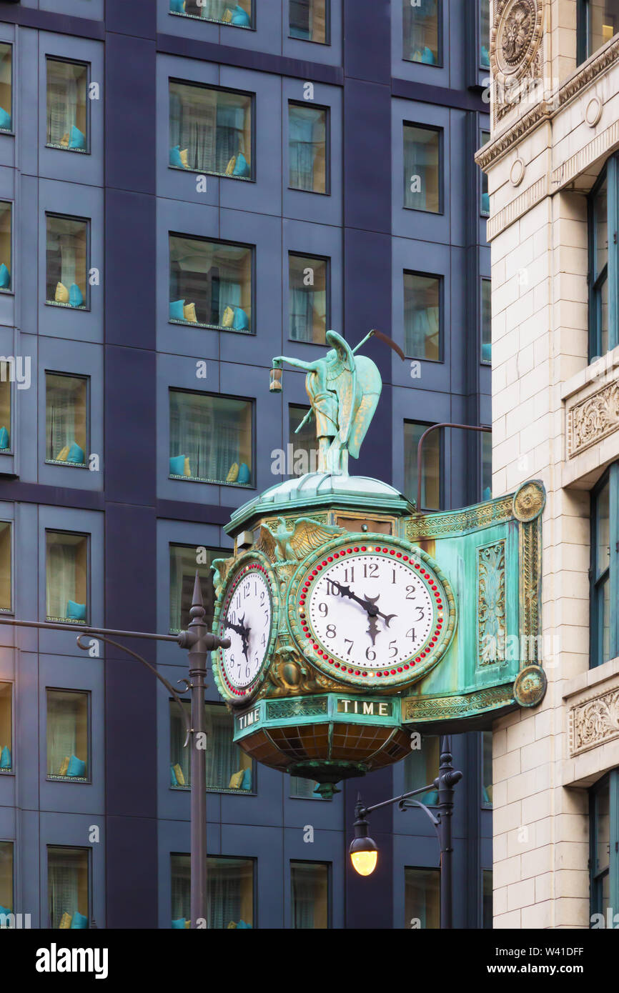 Old public clock in Chicago Stock Photo - Alamy