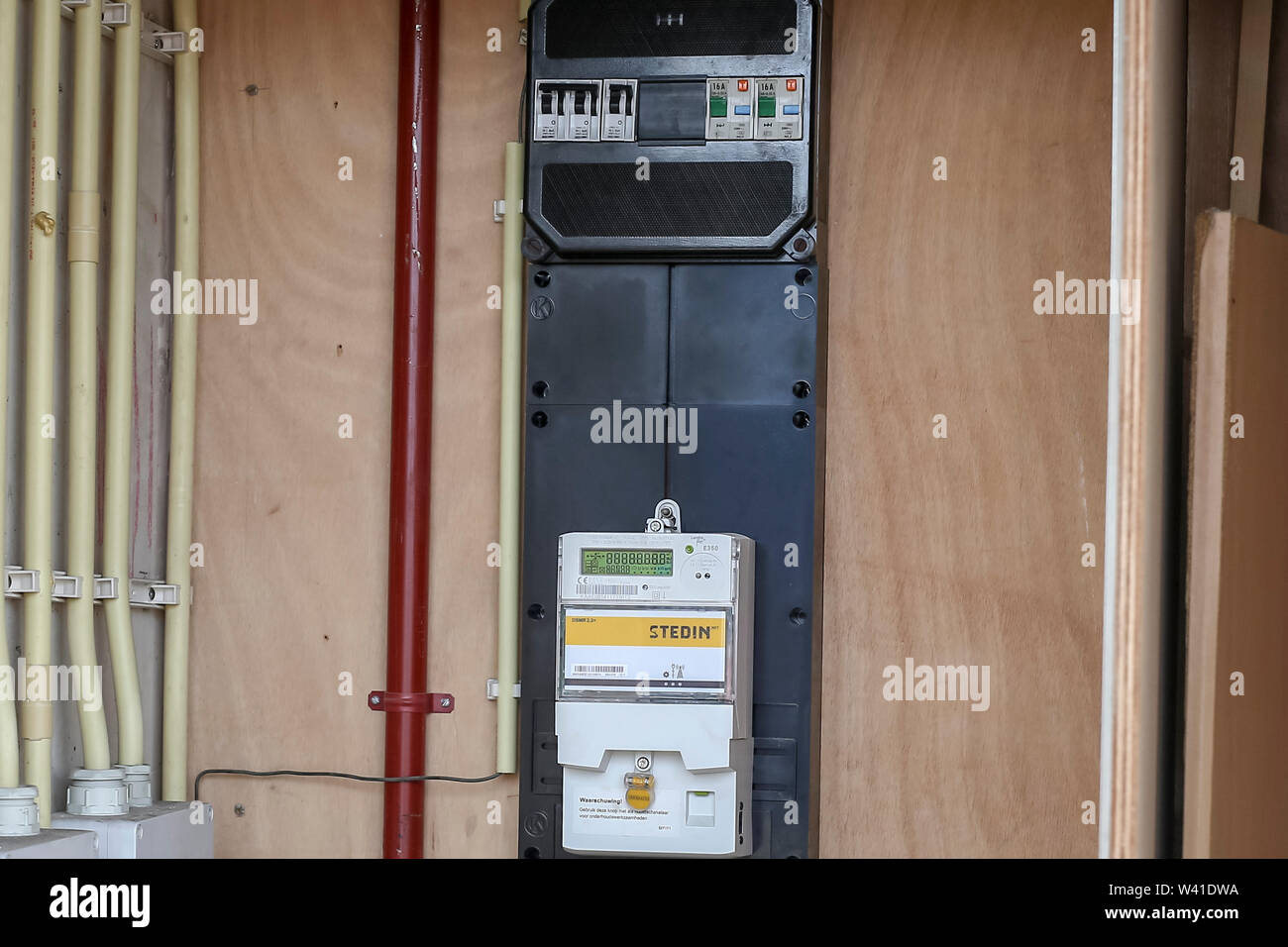 Meter cupboard hi-res stock photography and images - Alamy
