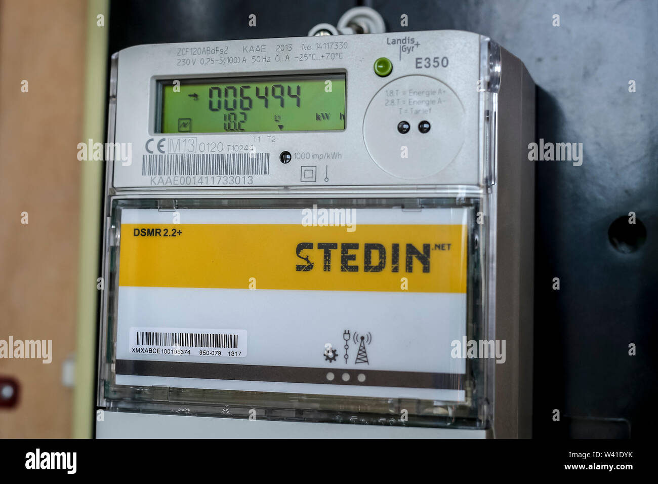 Meter cupboard hi-res stock photography and images - Alamy