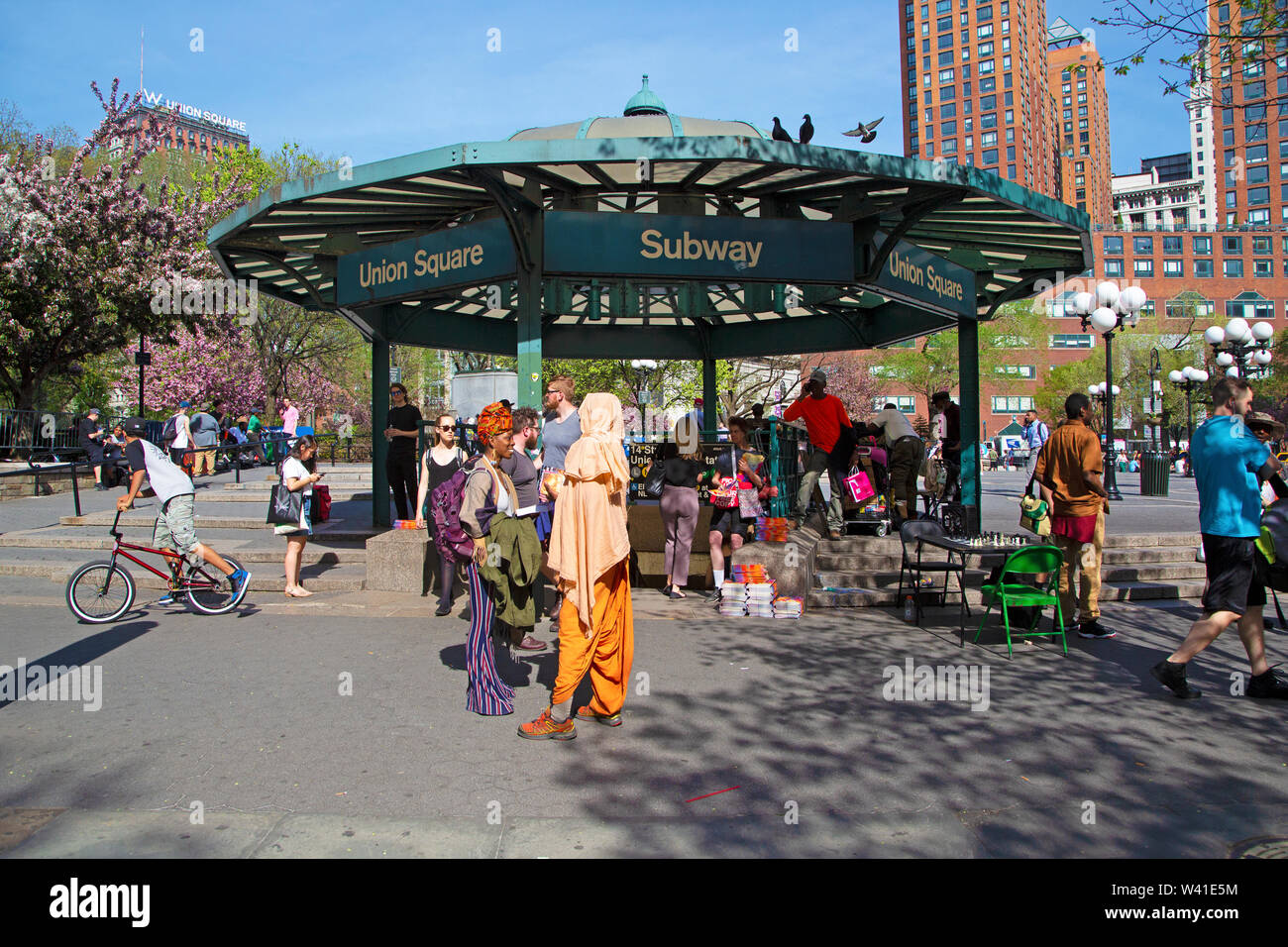 New york city union square station hi-res stock photography and images ...