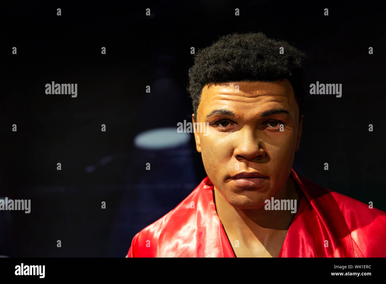 Mohammed Ali Statue High Resolution Stock Photography and Images - Alamy