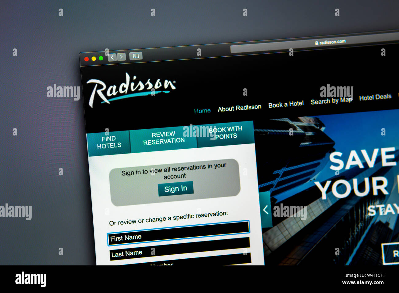 Radisson logo hi-res stock photography and images - Alamy