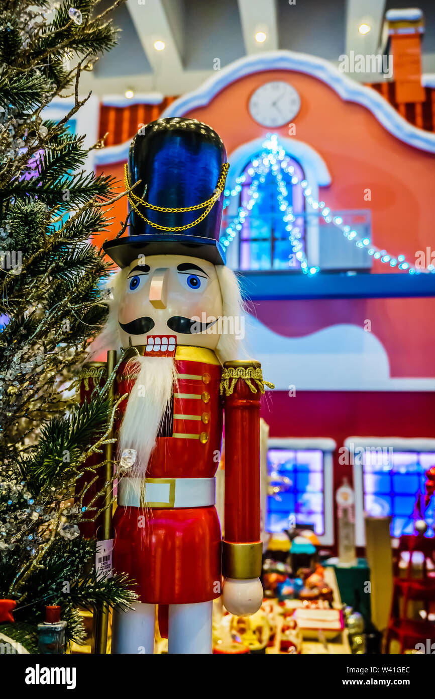 Christmas Nutcracker, Soldier standing guard Stock Photo - Alamy