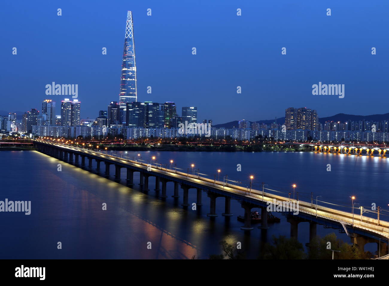 Cityscape of seoul hi-res stock photography and images - Alamy
