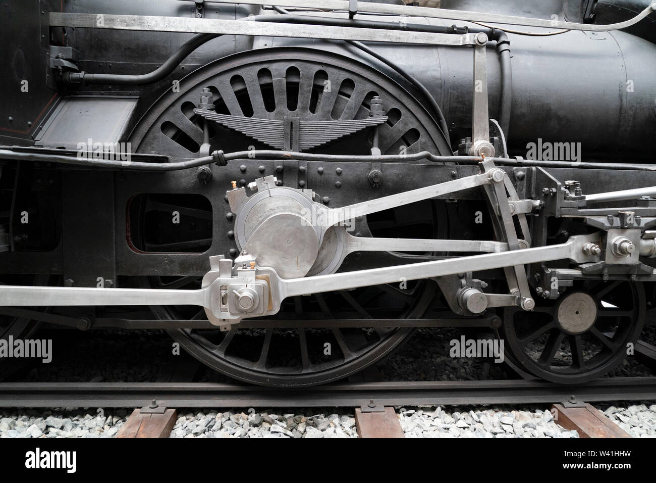 old steam train wheels detail close up Stock Photo - Alamy