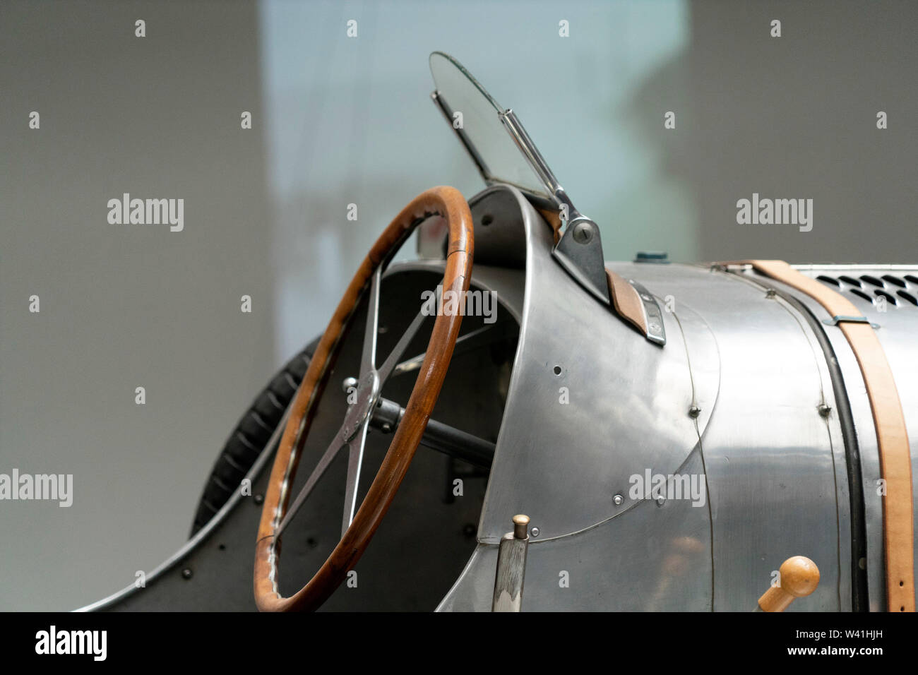 30s 1930 old style race car detail Stock Photo - Alamy