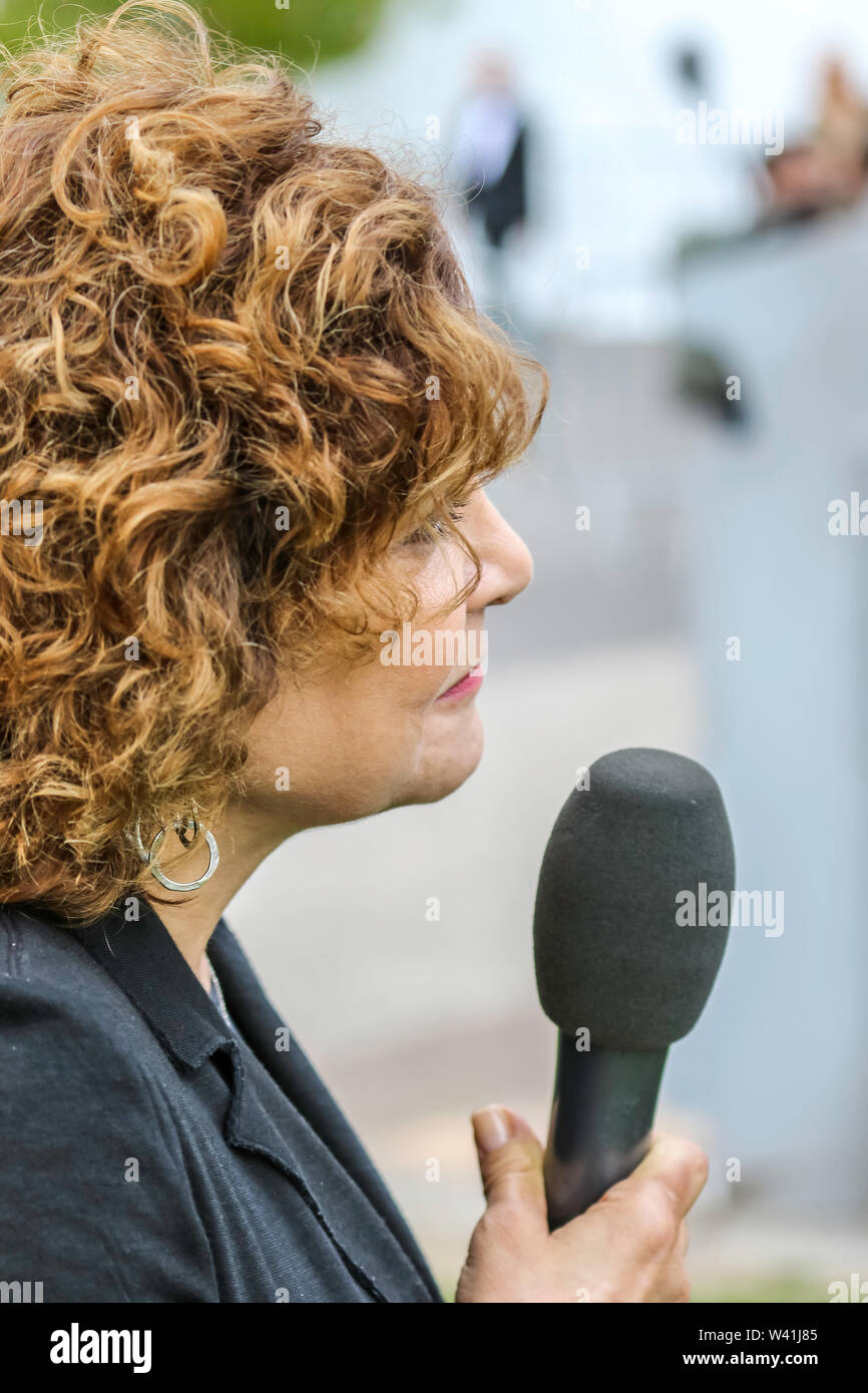 72e Festival de Cannes - May 19, 2019 - 6pm - Public, Croisette, stars ...