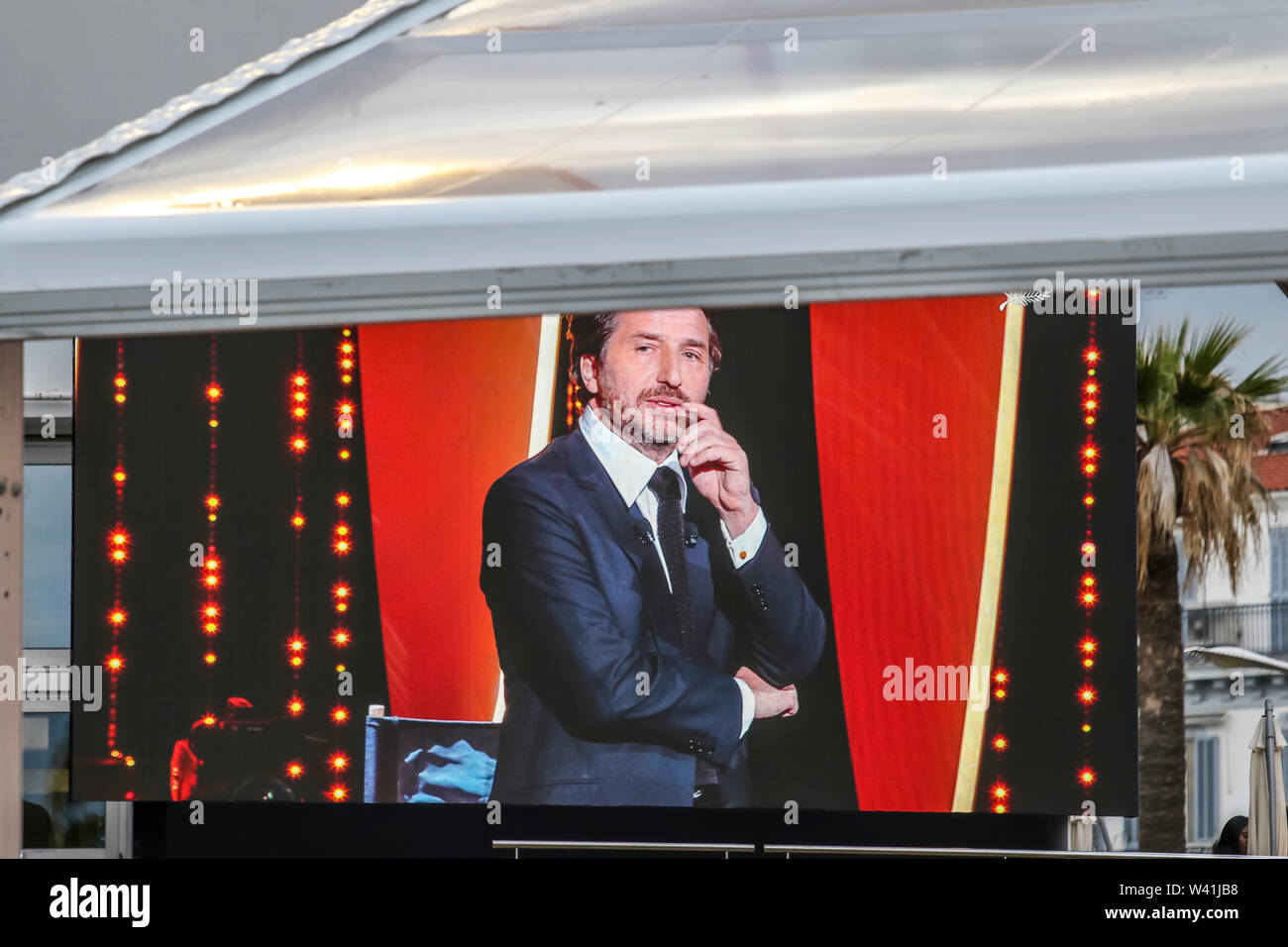 72e Festival de Cannes - May 19, 2019 - 6pm - Public, Croisette, stars ...