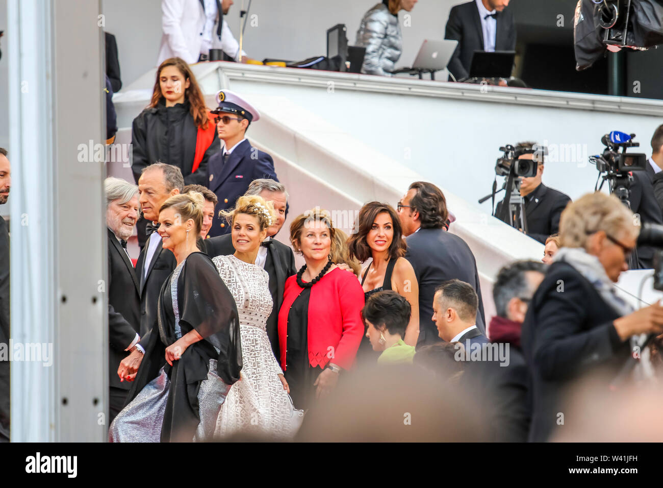72e Festival de Cannes - May 19, 2019 - 6pm - Public, Croisette, stars ...