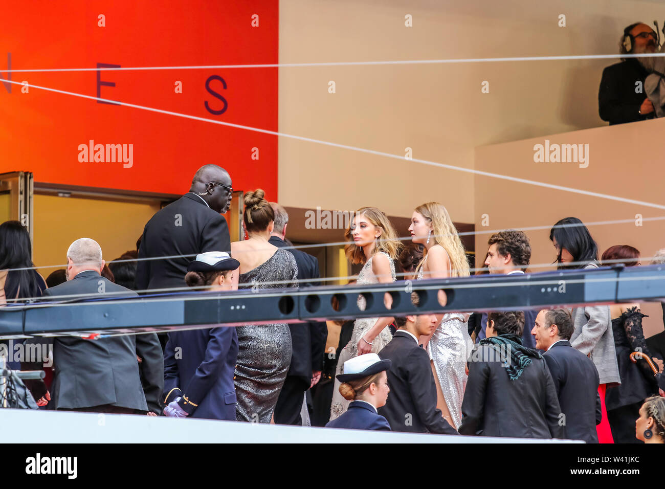 72e Festival de Cannes - May 19, 2019 - 6pm - Public, Croisette, stars ...