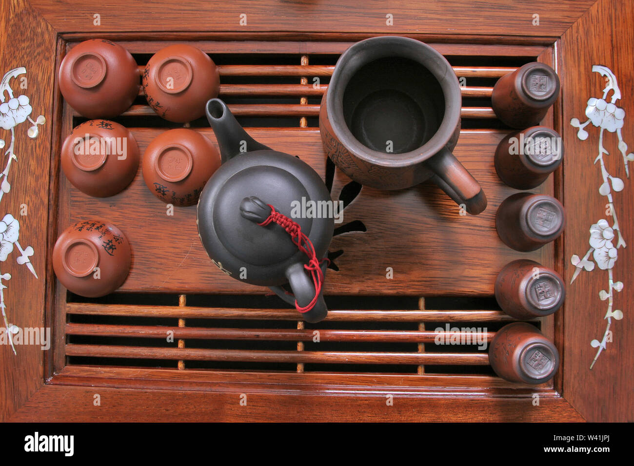 Korean tea set hi-res stock photography and images - Alamy