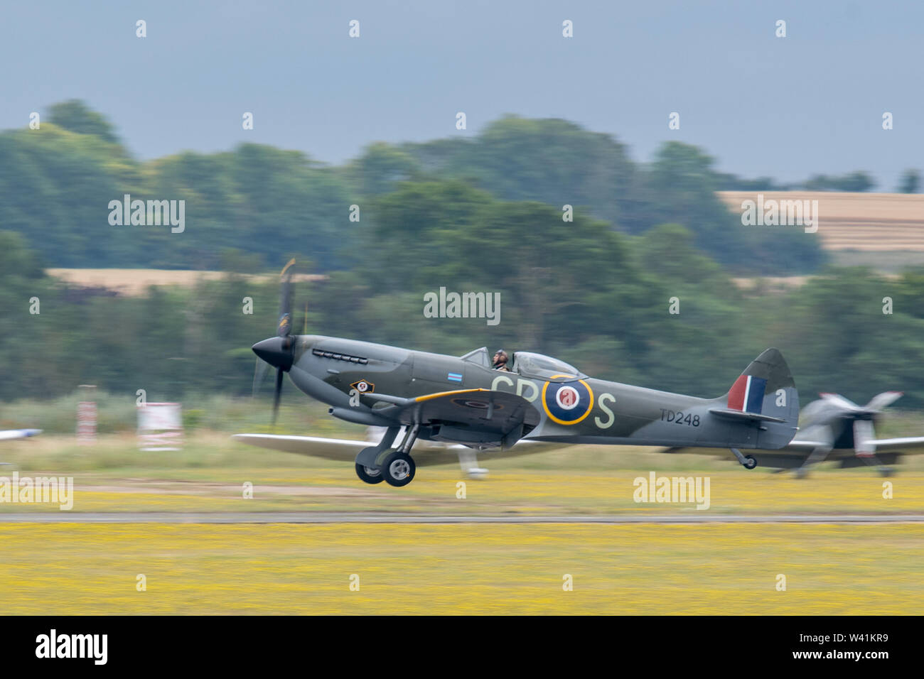 Supermarine spitfire mk xvi hi-res stock photography and images - Alamy