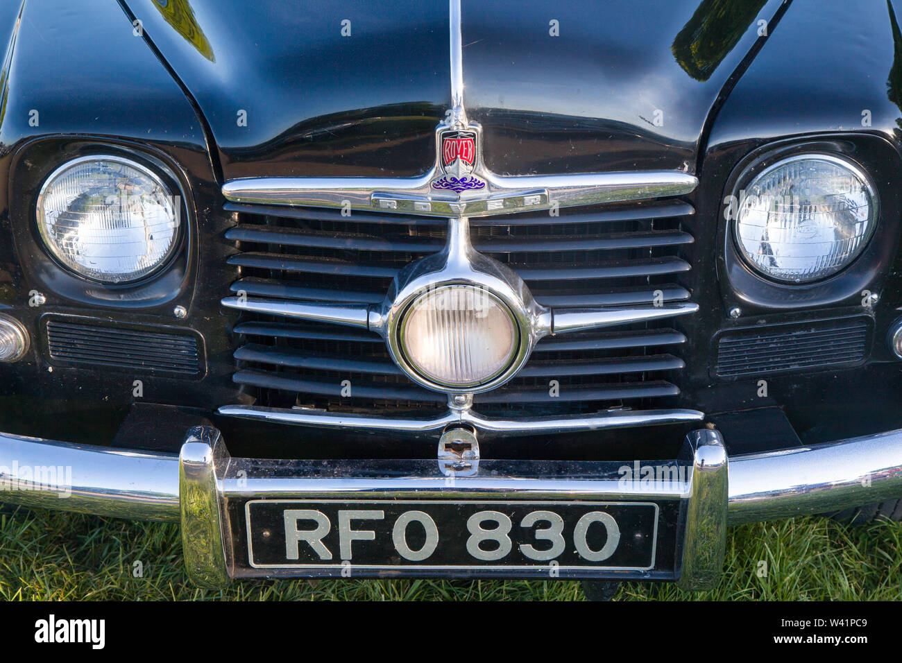 The front grille with central fog lamp on the Rover 75 P4 Cyclops of ...