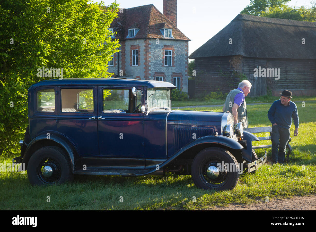 1930s saloon car hi-res stock photography and images - Alamy