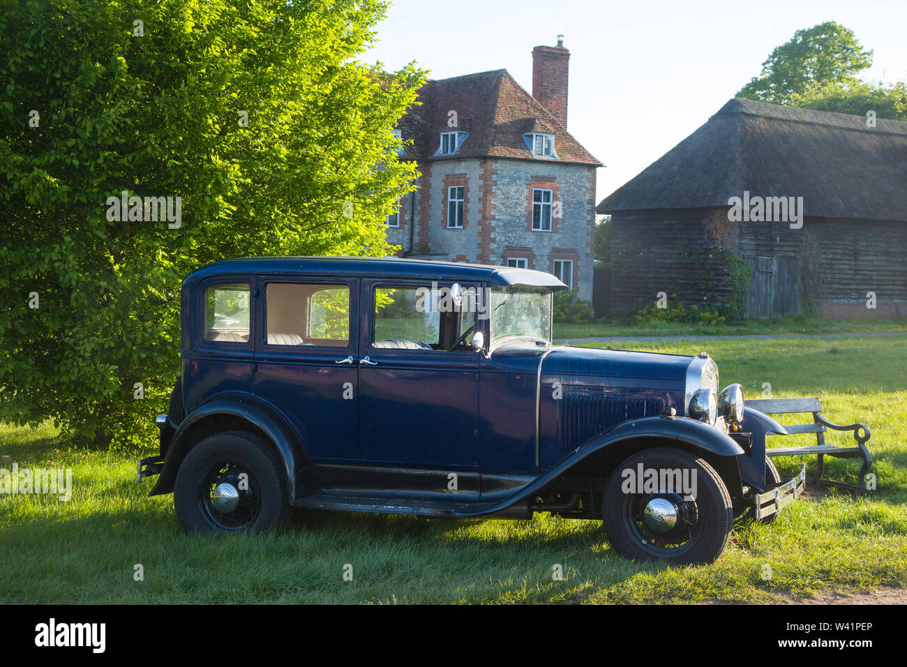 1930s saloon car hi-res stock photography and images - Alamy