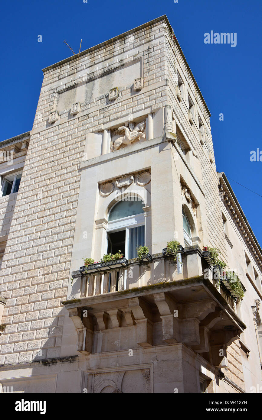 Zara hall hi-res stock photography and images - Alamy