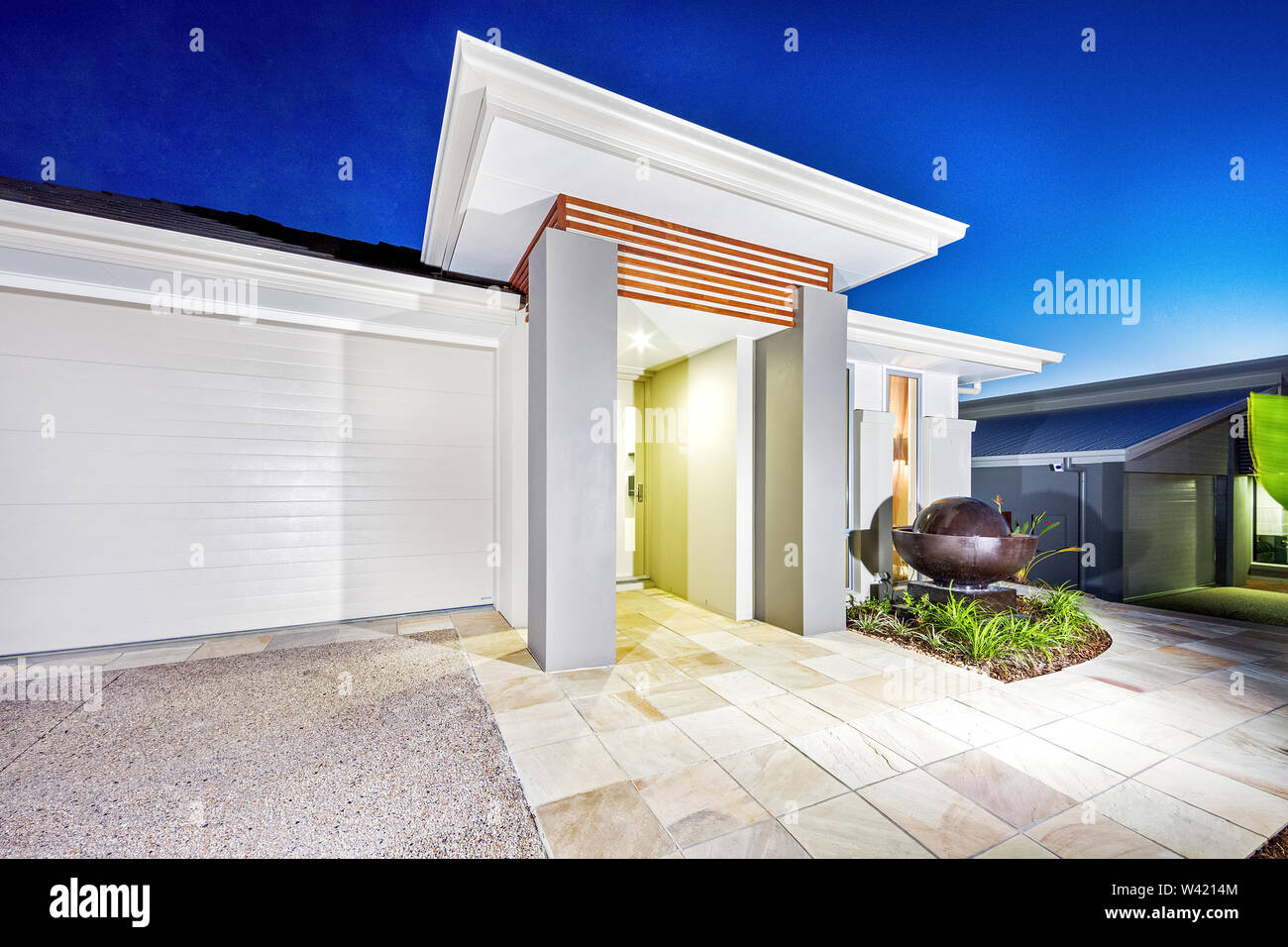 A calming house exterior Stock Photo - Alamy