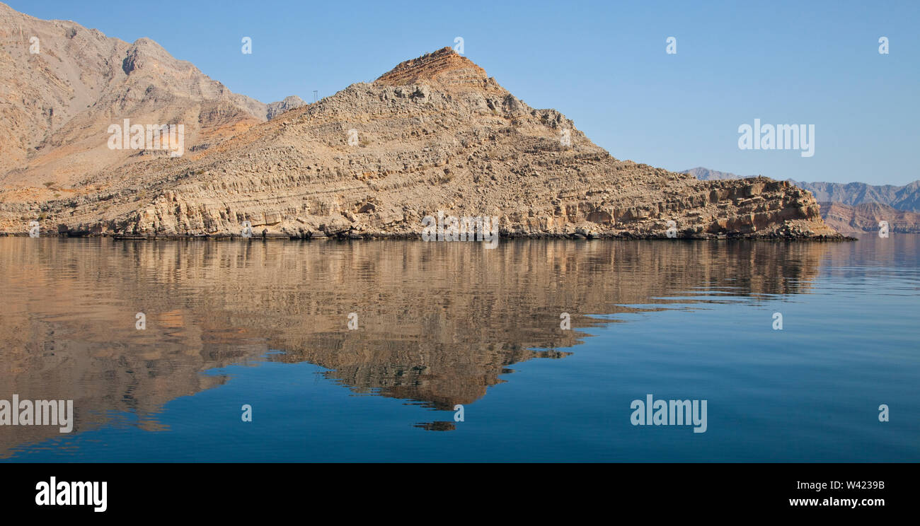 Oman musandam peninsula hi-res stock photography and images - Alamy