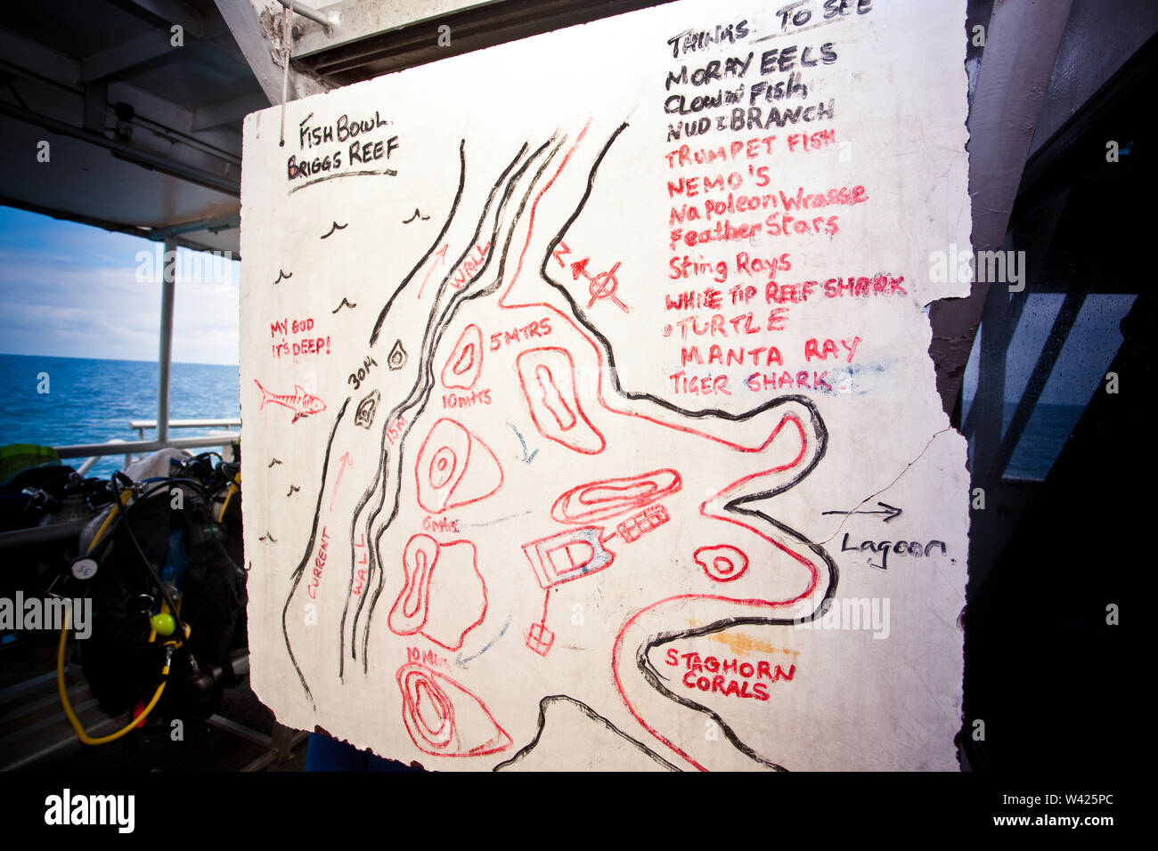 Great barrier reef map hi-res stock photography and images - Alamy
