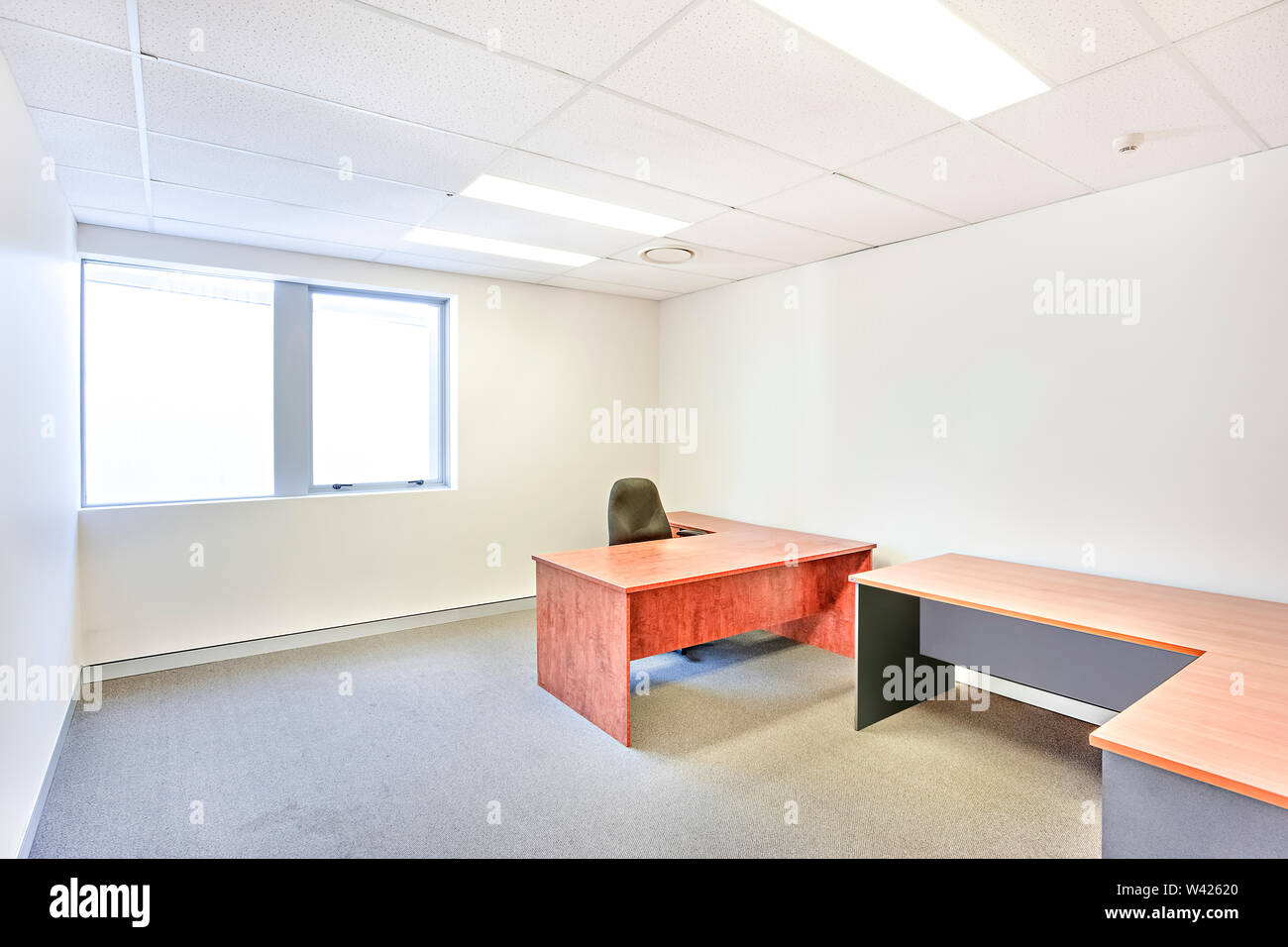 Spacious empty white room 3d hi-res stock photography and images - Alamy