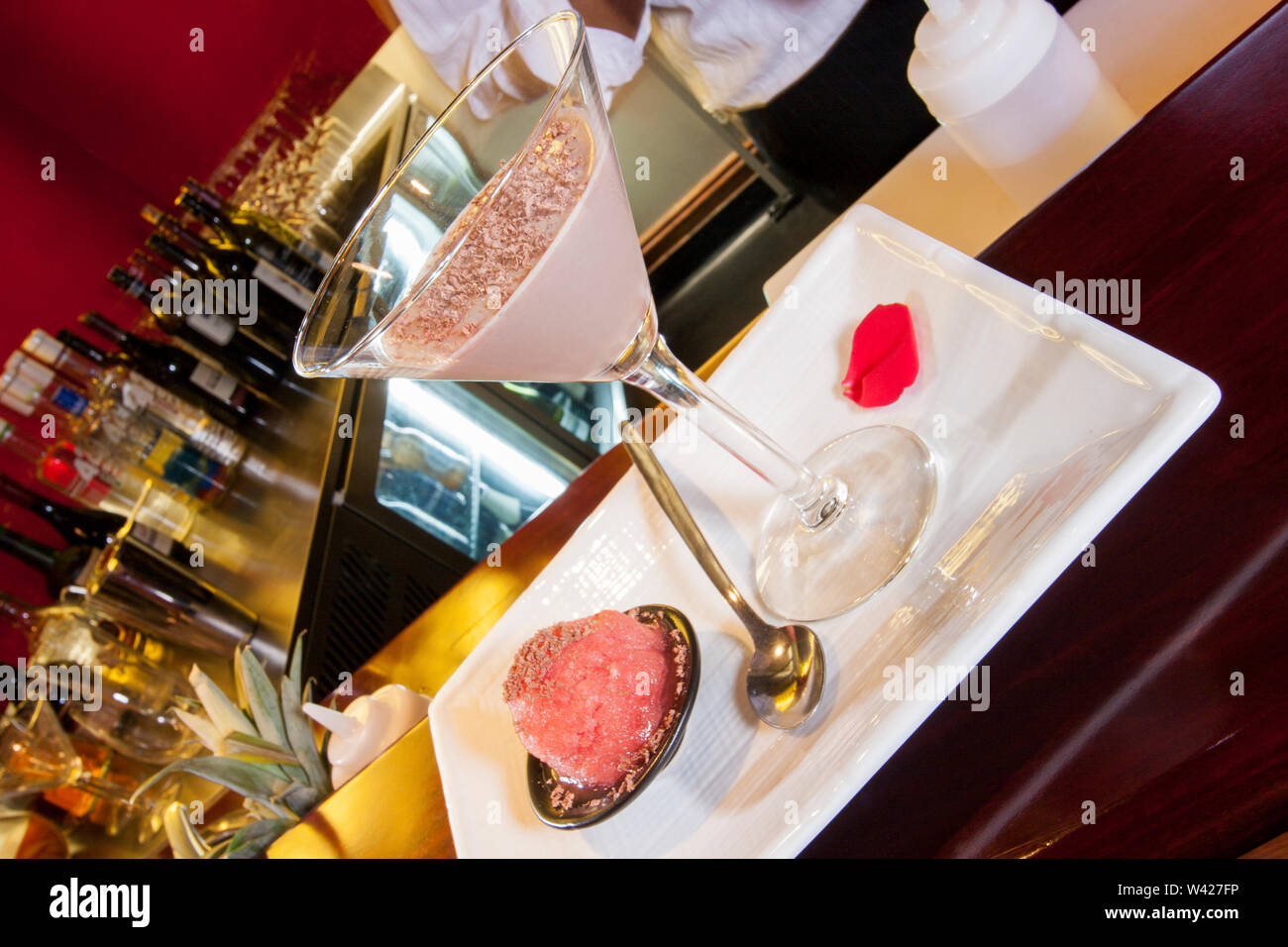 Luxury ice cream side view hi-res stock photography and images - Alamy