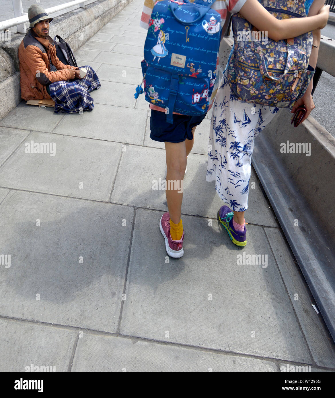 Homeless begging on london bridge hi-res stock photography and images ...