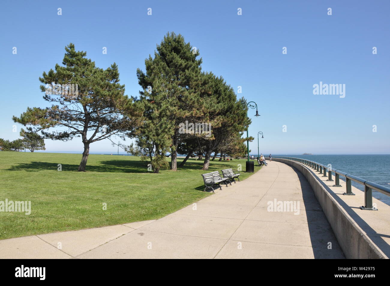 Oceanside Park Walkway Stock Photo - Alamy