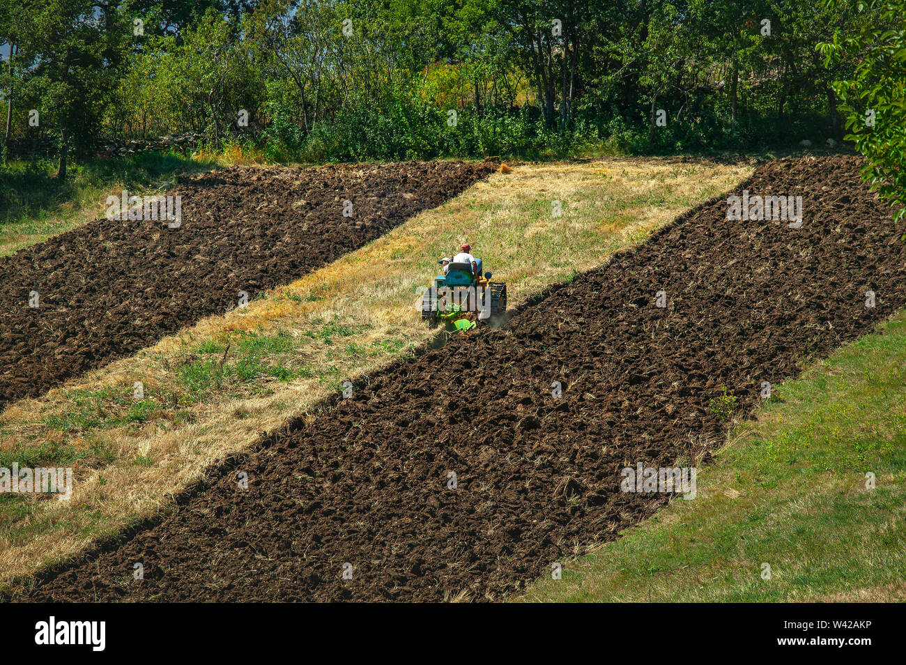 Plowing fields hi-res stock photography and images - Alamy
