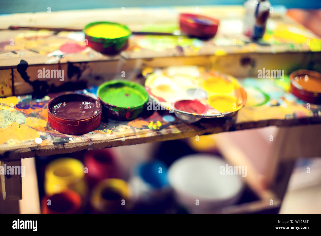 Items for drawing hi-res stock photography and images - Alamy
