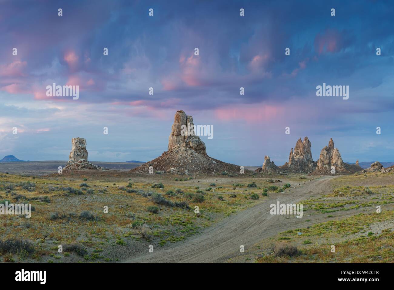 Trona Pinnacles are nearly 500 tufa spires hidden in California Desert ...