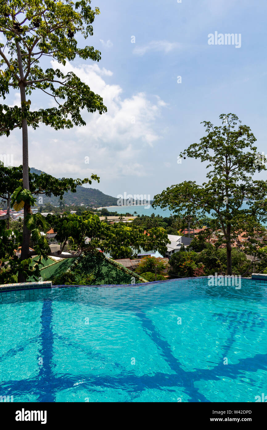Infinity pool in forest hi-res stock photography and images - Alamy