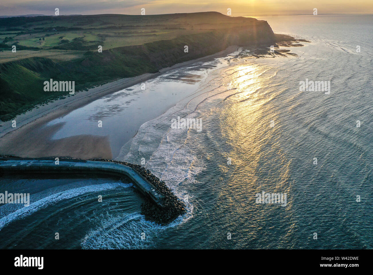 Cattersty Sands Beach, Skinningrove Village, Cleveland, North Yorkshire ...