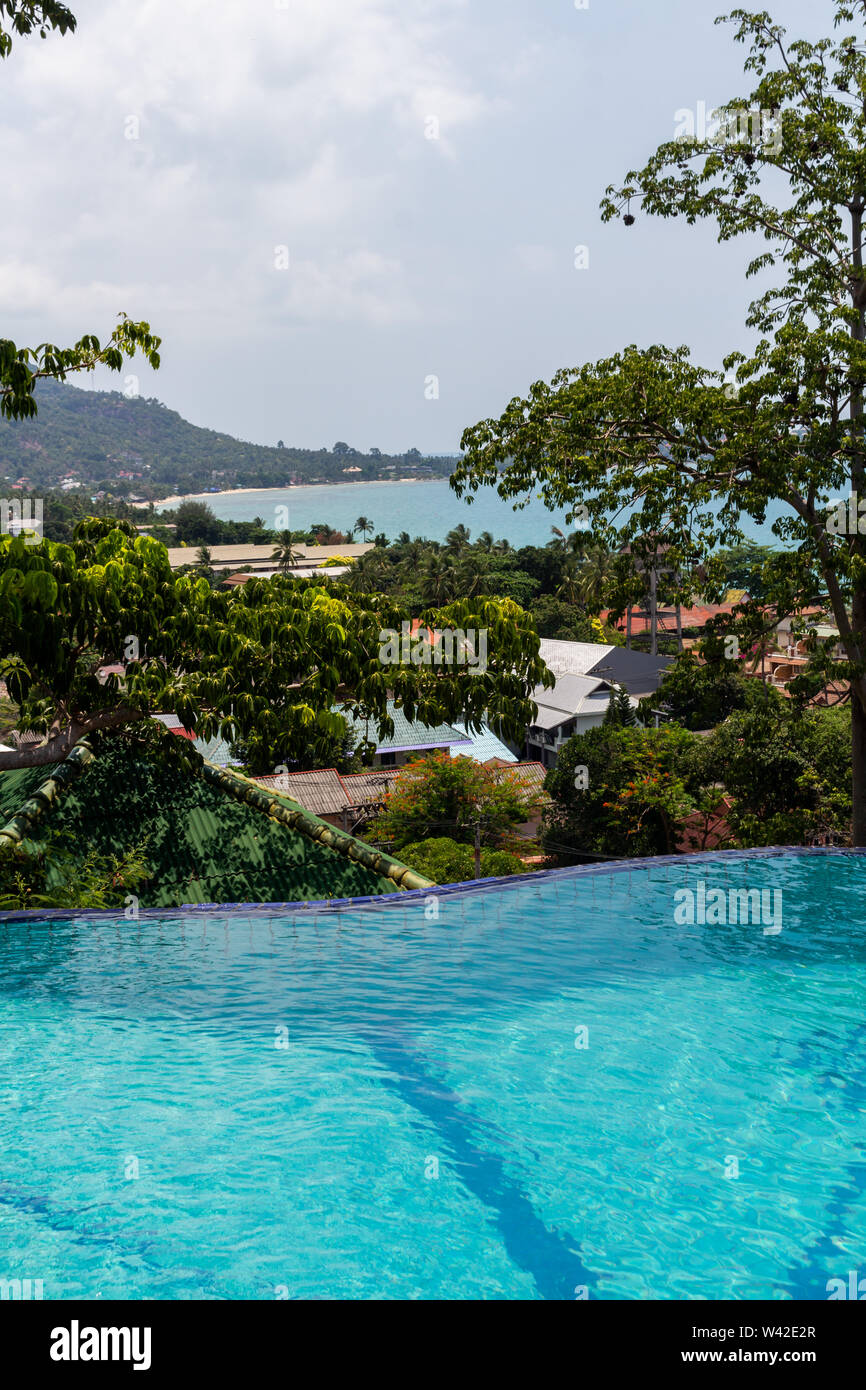 Infinity pool in forest hi-res stock photography and images - Alamy