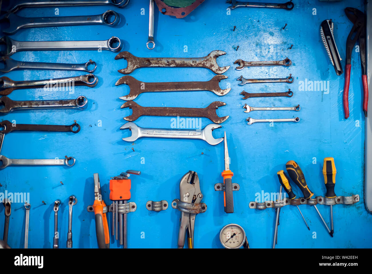 Different wrenches hi-res stock photography and images - Alamy