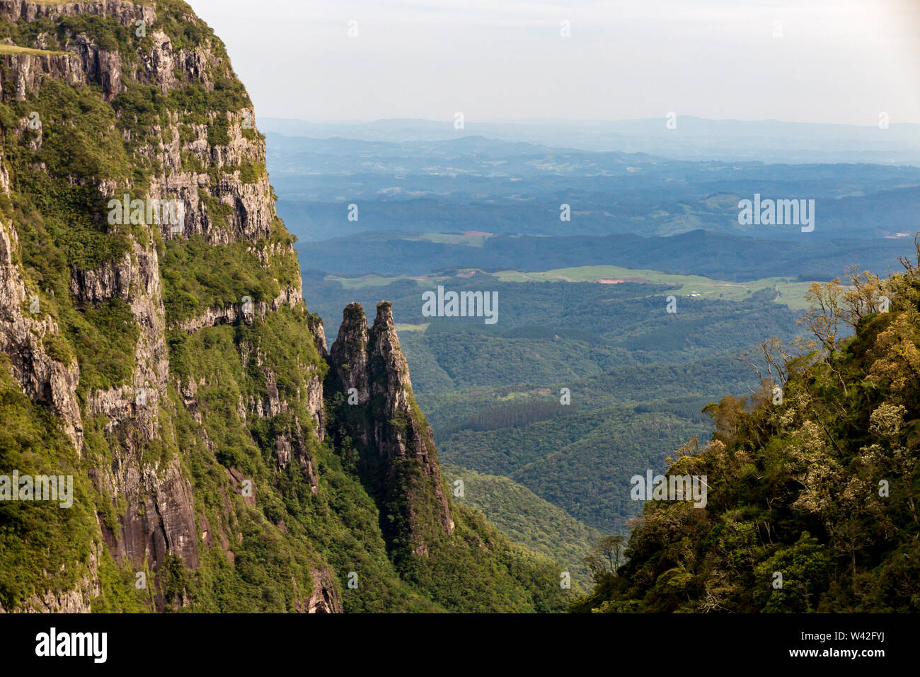Pointed stone hi-res stock photography and images - Alamy