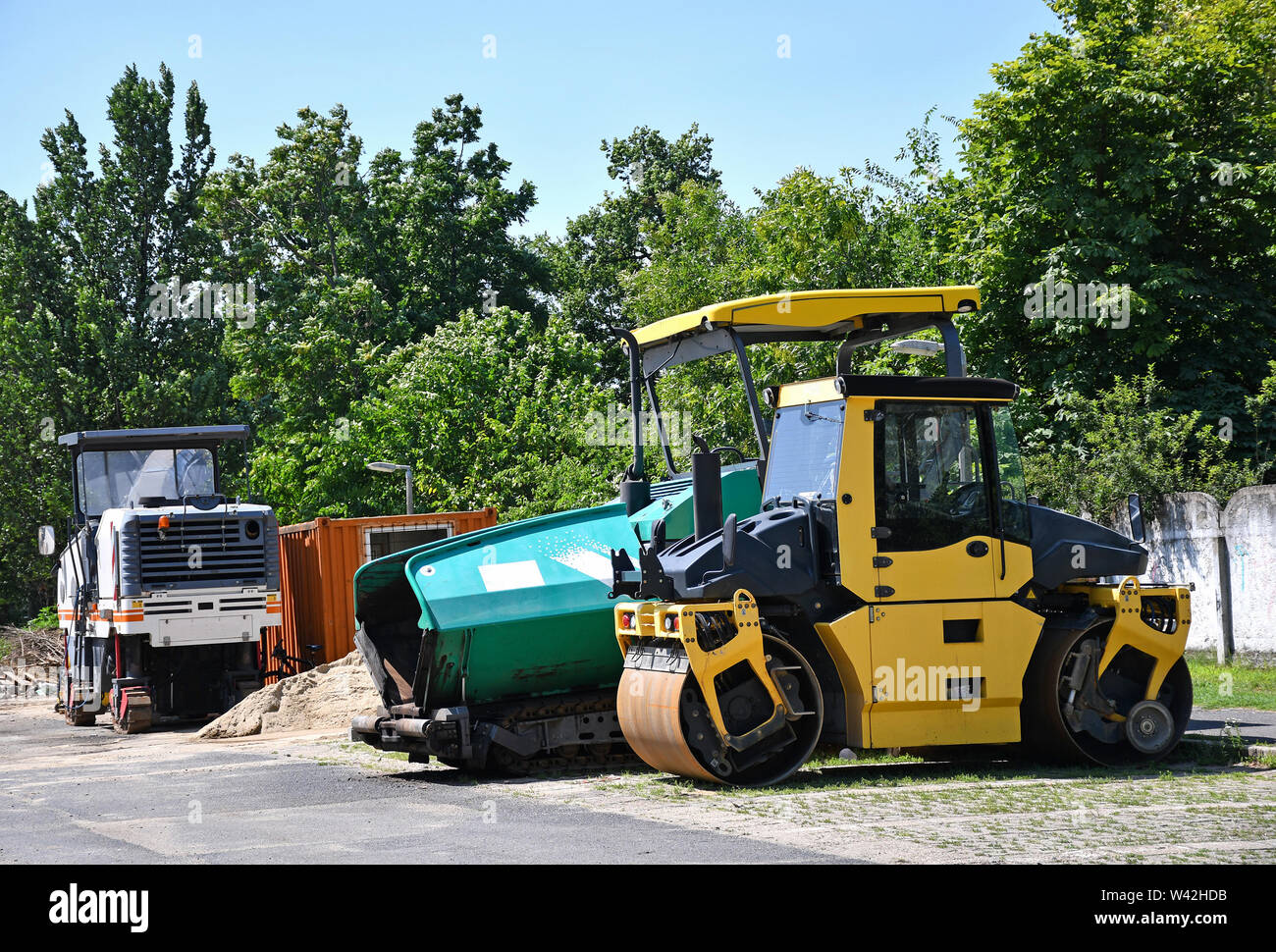 Roller platform hi-res stock photography and images - Alamy